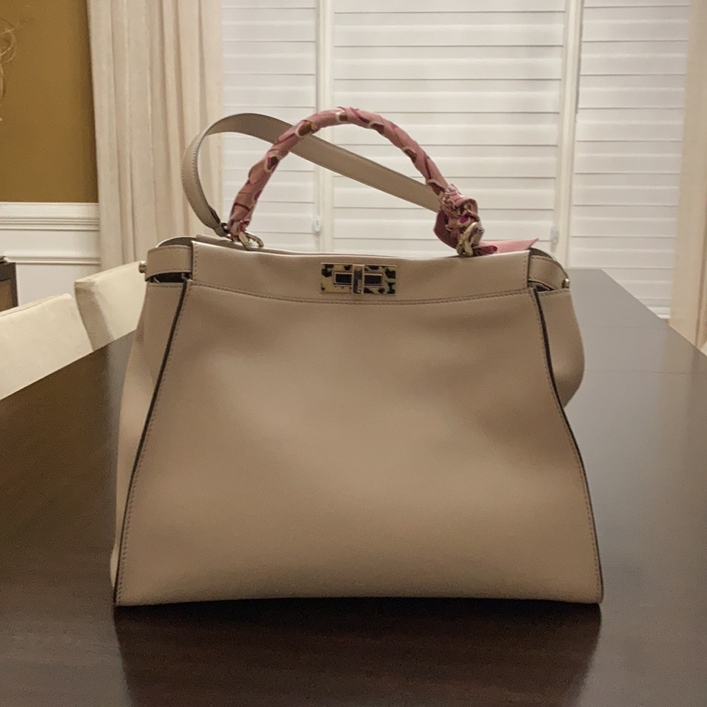 Fendi Peekaboo Large Tortoise Handbag With Scarf - Gem
